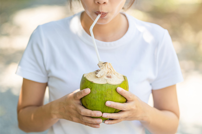 Ketahui Manfaat Kelapa Muda untuk Ibu Menyusui Ketahui Manfaat Kelapa Muda untuk Ibu Menyusui