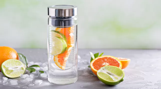 5 Manfaat Infused Water bagi Kesehatan Tubuh