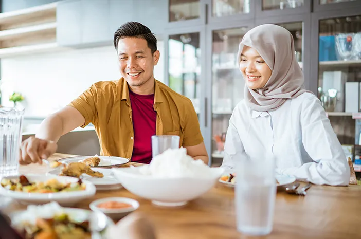 Pentingnya Menghitung dan Memenuhi Kebutuhan Kalori Saat Puasa
