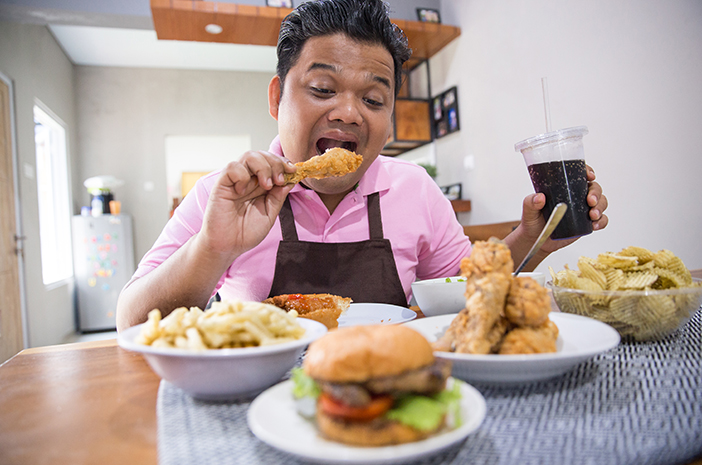 Makanan yang Menjadi Pantangan Pengidap Kanker Lambung