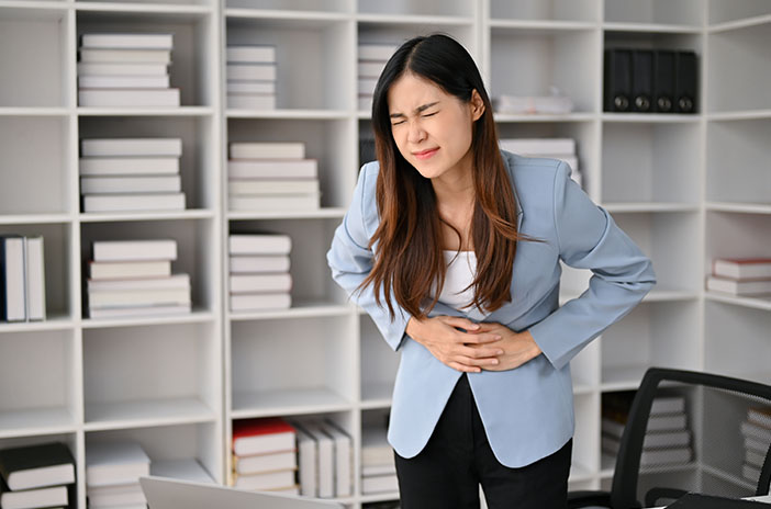 Agar Tak Bingung, Kenali Penyebab Sakit Perut Bagian Tengah