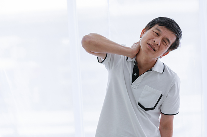 Nyeri Leher Bagian Belakang? Ini Cara Mengatasinya