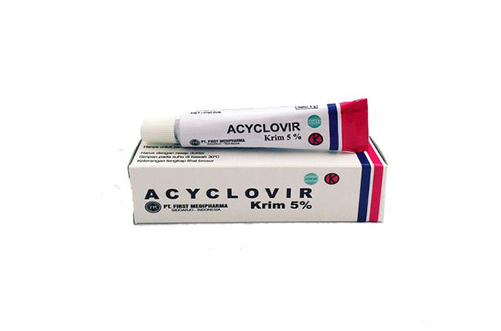 Acyclovir - Manfaat, Dosis, Cara Pakai & Efek Samping