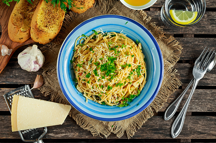 Ini Resep Spaghetti Aglio Olio ala Restoran yang Mudah Dibuat di Rumah