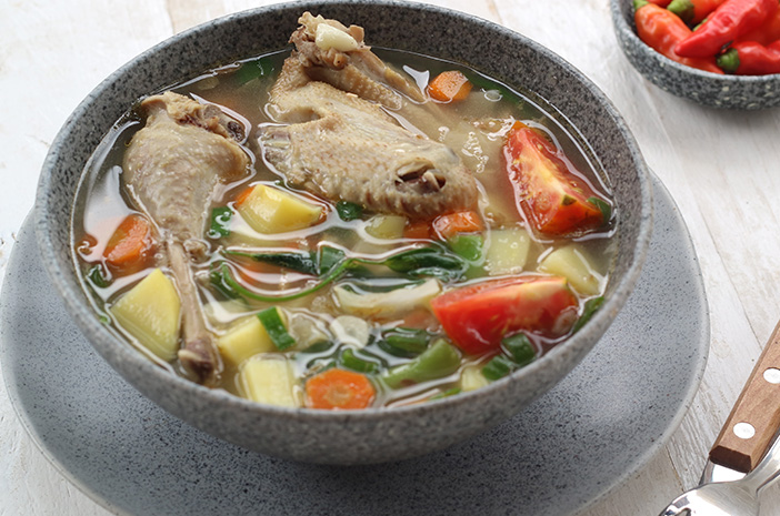 Resep dan Bumbu Sop Ayam Kuah Bening, Segar dan Menyehatkan