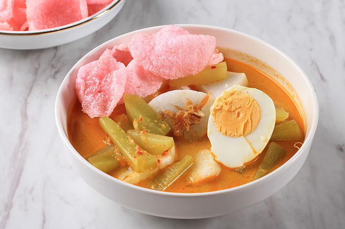 Ini Besar Kalori Lontong Sayur dan Cara Sehat Mengonsumsinya
