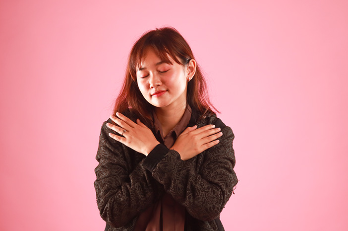 Mengenal Teknik Butterfly Hug yang Baik untuk Membuat Emosi Stabil