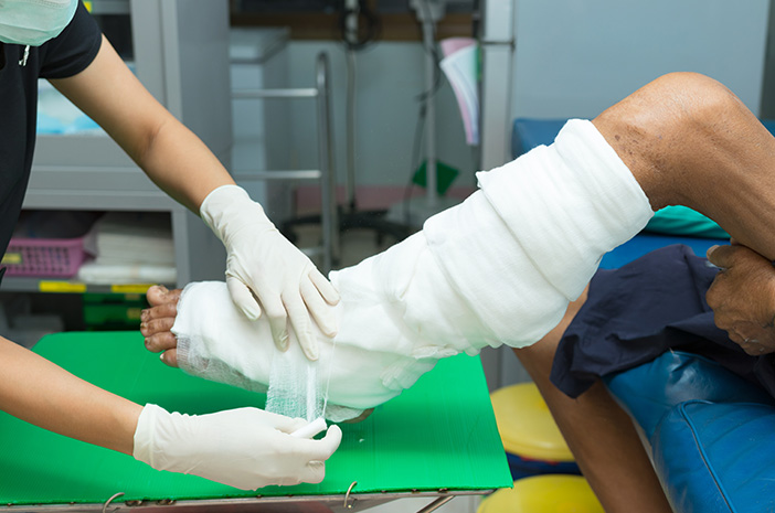 Mengenal Necrotizing Fasciitis: Penyebab, Gejala, dan Cara Mengatasinya