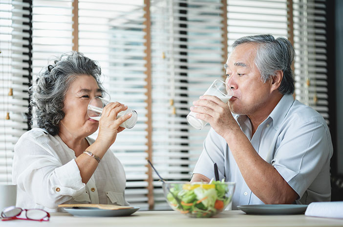 Ini 5 Tips Memilih Vitamin dan Susu untuk Lansia agar Tetap Aktif dan ...