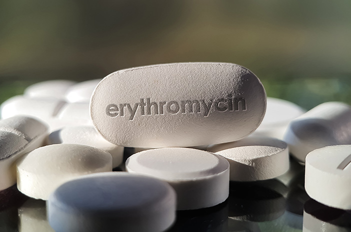Eritromisin - Manfaat, Dosis, dan Efek Samping | Halodoc
