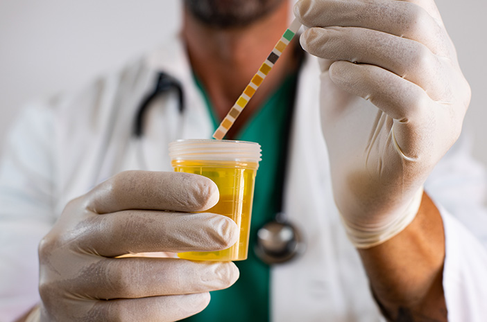 Bagaimana Kencing Berbusa yang Normal?