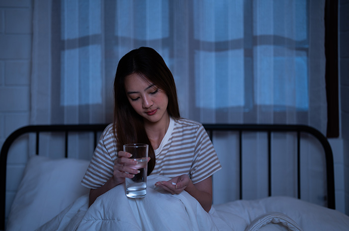 Zolmia - Kandungan, Manfaat, Dosis & Cara Pakai