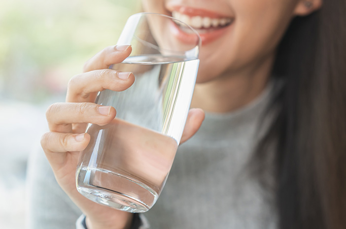 Merek Air Mineral Terbaik: Pilih yang Segar dan Sehat
