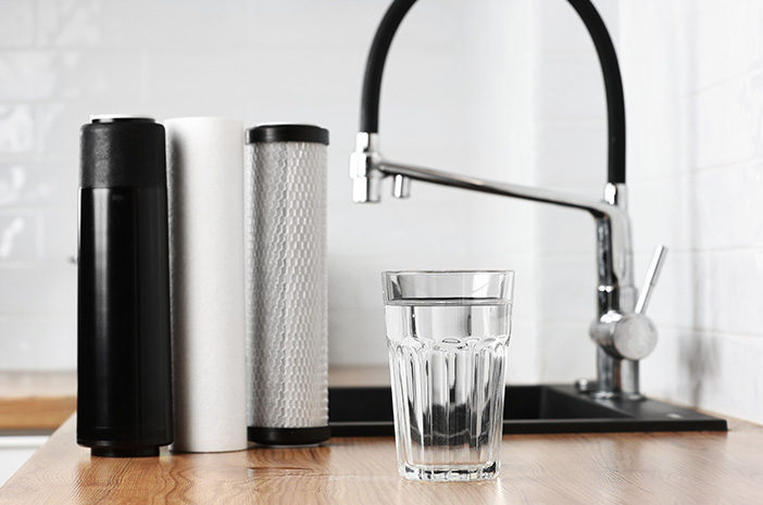 Air RO vs Air Mineral: Apa Perbedaannya?