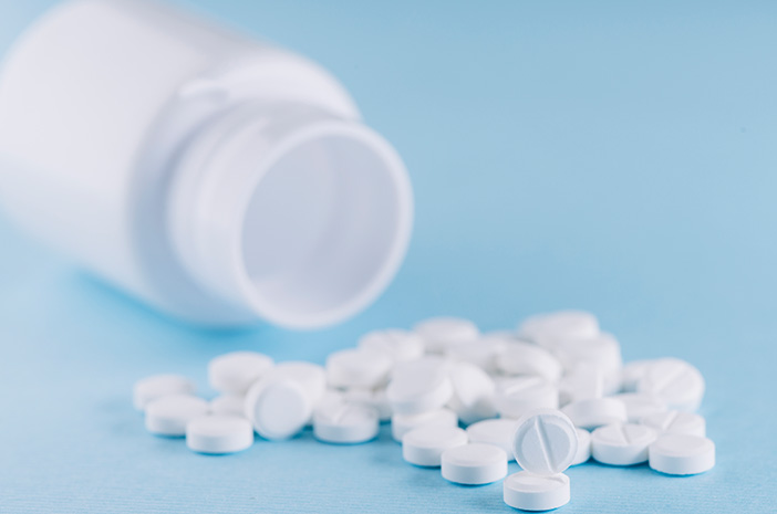 Prednicort - Manfaat, Dosis, dan Cara Penggunaan