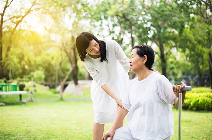 Waspada Komplikasi Osteoporosis pada Wanita Menopause dengan Obesitas